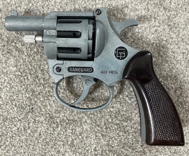 GT Vanguard 8 Shot Blank Firing Revolver. - MK Guns