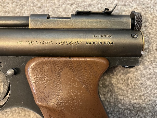 Benjamin Franklin 132 Air Pistol. - MK Guns