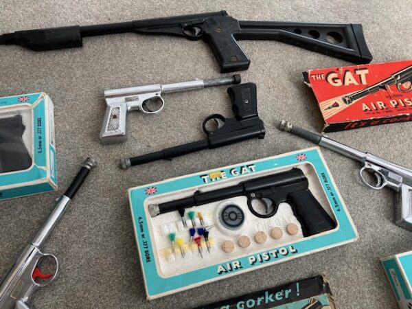 T.J. Harrington & Sons - A Tale of Two Gats. - MK Guns