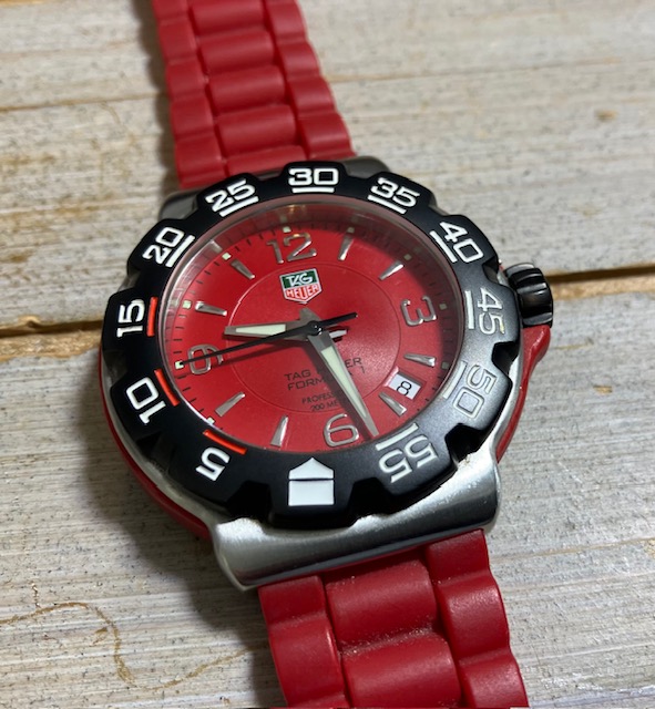 TAG Heuer WAC1113-0 Red Rubber Strap Formula 1 Watch. - MK Guns